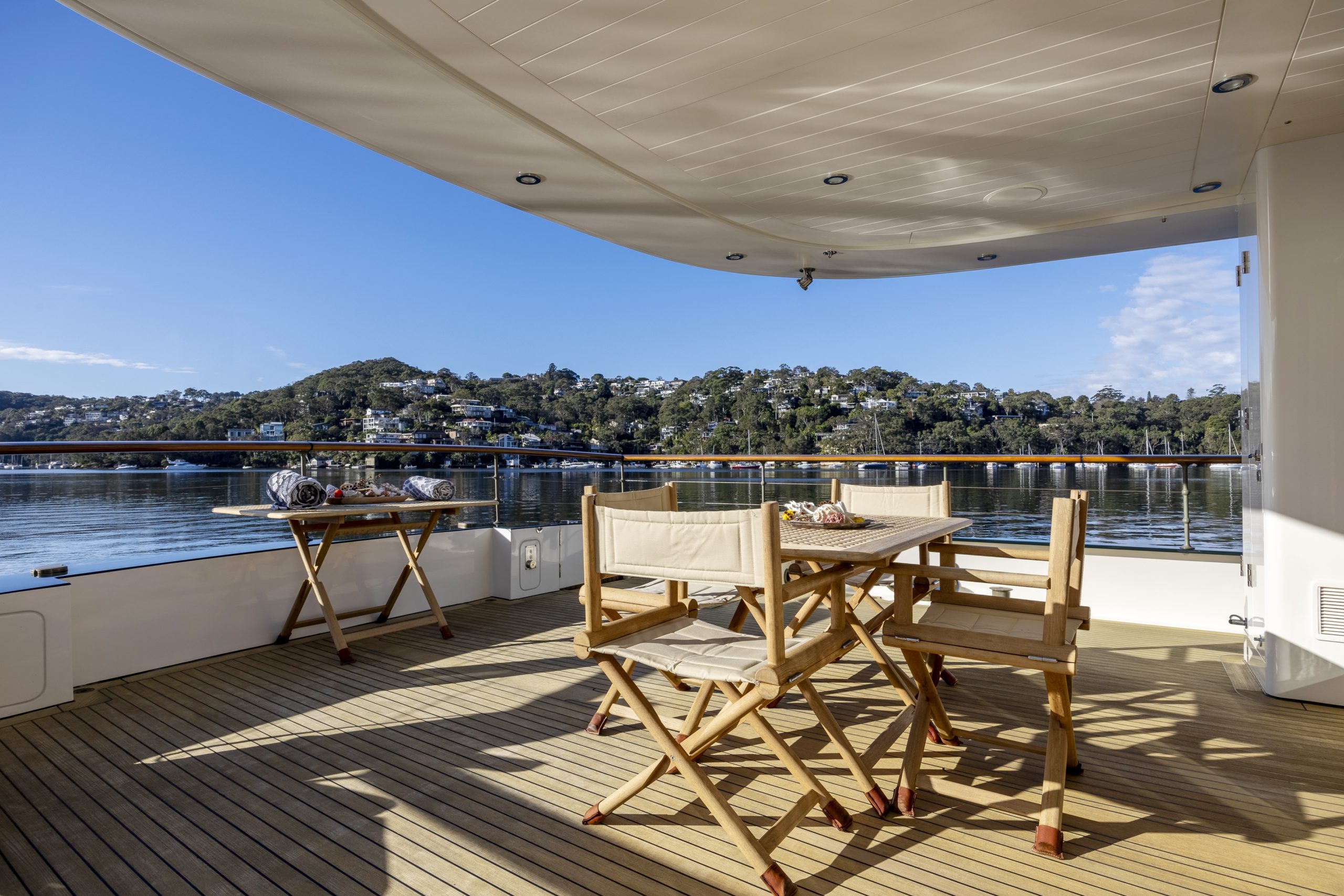 Azzura 100 - Vicsail - Your experts in yachting