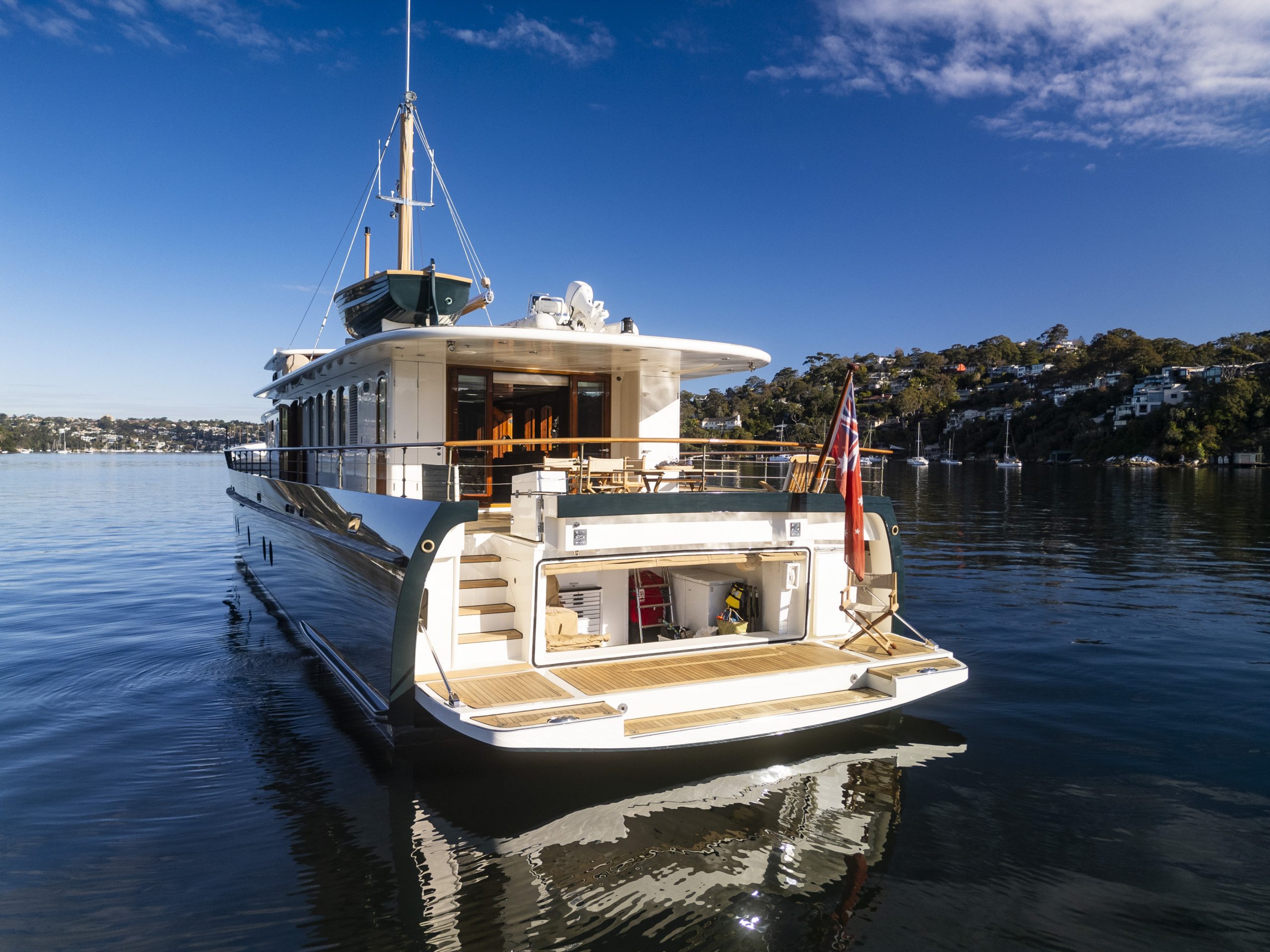 Azzura 100 - Vicsail - Your experts in yachting